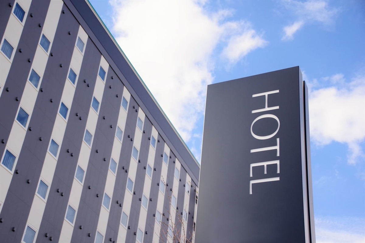 au PAYがつかえるホテルはどこ？宿でQRコード決済をつかうメリットやおトクに泊まる方法を解説